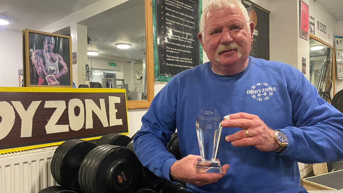 Tavistock veteran bodybuilder's award | tavistock-today.co.uk Tavistock veteran bodybuilder's award | tavistock-today.co.uk